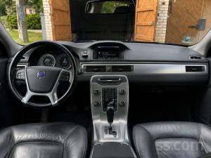 Pelēks Volvo V70 2012 Ogre, ar dzinēja tilpumu 2.00 L un nobraukumu 294 tūkst. km par 6500 €, foto 5 vietnē AUTOMOTO.COM.LV