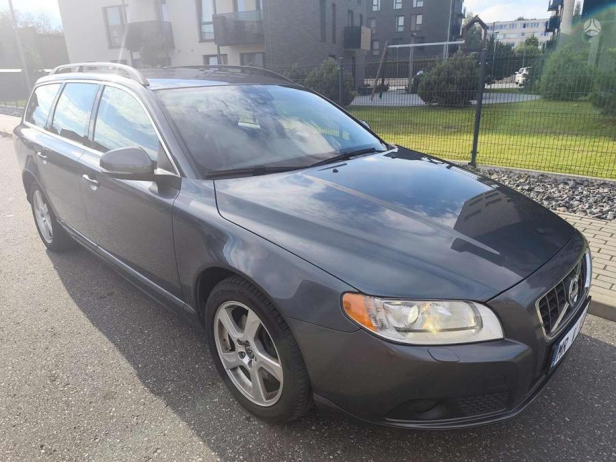 Pelēks Volvo V70 2012 Kauņa, ar dzinēja tilpumu 1.98 L un nobraukumu 300 tūkst. km par 5250 €, foto 4 vietnē AUTOMOTO.COM.LV