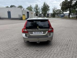 Pelēks Volvo V70 2012 Kauņa, ar dzinēja tilpumu 2.40 L un nobraukumu 350 tūkst. km par 5250 €, foto 7 vietnē AUTOMOTO.COM.LV