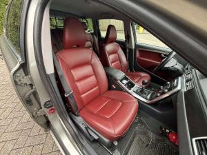 Pelēks Volvo V70 2012 Kauņa, ar dzinēja tilpumu 2.40 L un nobraukumu 350 tūkst. km par 5250 €, foto 11 vietnē AUTOMOTO.COM.LV