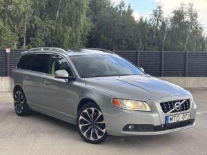 Pelēks Volvo V70 2012 Viļņa, ar dzinēja tilpumu 1.98 L un nobraukumu 410 tūkst. km par 6000 €, foto  vietnē AUTOMOTO.COM.LV