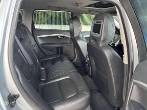 Grey Volvo V70 2012 in Vilnius, with an engine capacity of 1.98 L and mileage of 410 thousand km for 6000 €, photo 9 on AUTOMOTO.COM.LV