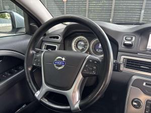 Grey Volvo V70 2012 in Vilnius, with an engine capacity of 1.98 L and mileage of 410 thousand km for 6000 €, photo 15 on AUTOMOTO.COM.LV