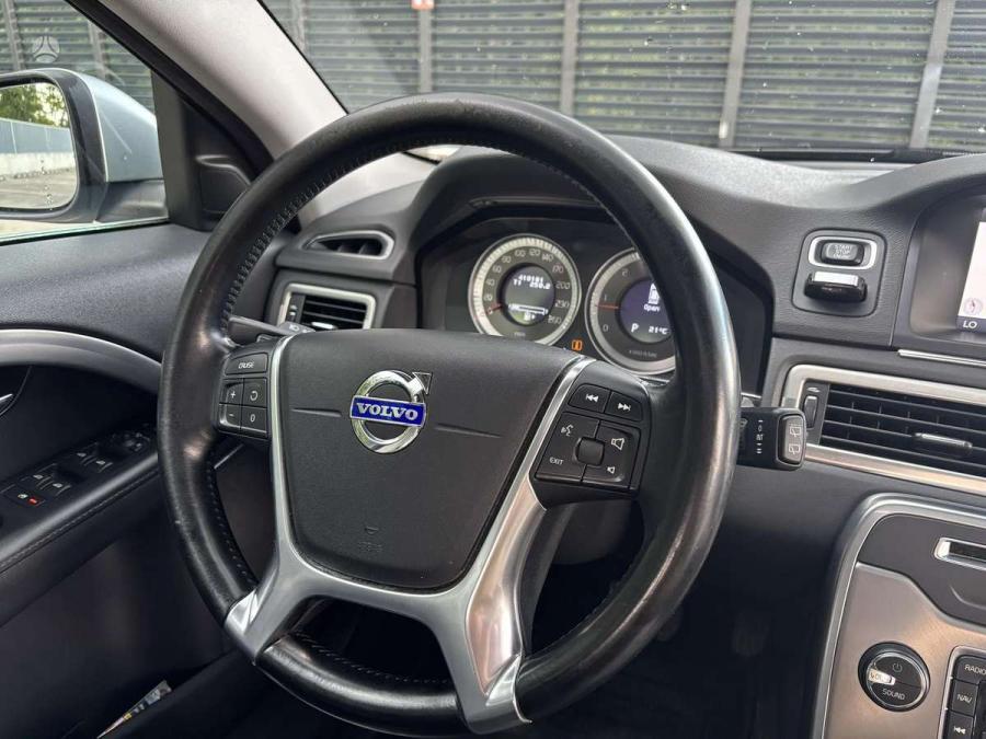 Grey Volvo V70 2012 in Vilnius, with an engine capacity of 1.98 L and mileage of 410 thousand km for 6000 €, photo 15 on AUTOMOTO.COM.LV