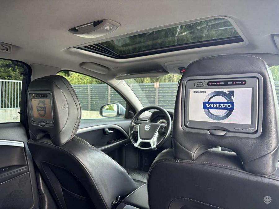 Grey Volvo V70 2012 in Vilnius, with an engine capacity of 1.98 L and mileage of 410 thousand km for 6000 €, photo 18 on AUTOMOTO.COM.LV