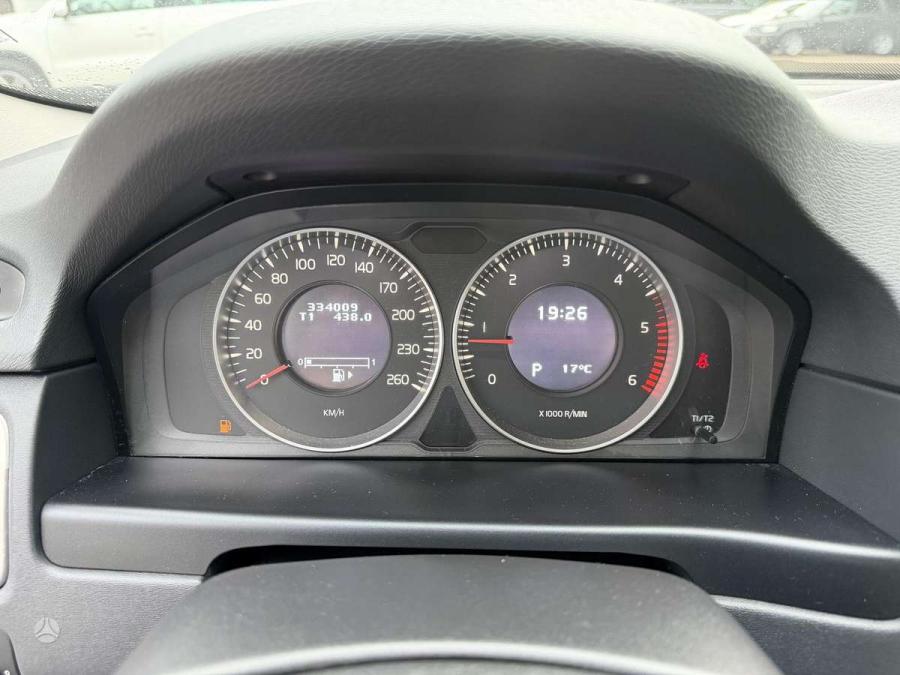 Серый Вольво В70 2012 в Утена, объемом двигателя 1.98 л и пробегом 334 тыс. км за 5500 €, фото 35 на AUTOMOTO.COM.LV
