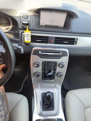 Grey Volvo V70 2012 in Vilnius, with an engine capacity of 2.00 L and mileage of 288 thousand km for 6750 €, photo 17 on AUTOMOTO.COM.LV