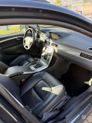 Grey Volvo V70 2012 in Siauliai, with an engine capacity of 2.00 L and mileage of 292 thousand km for 6000 €, photo 17 on AUTOMOTO.COM.LV