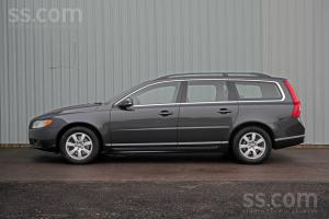 Grey Volvo V70 2013 in Ogre, with an engine capacity of 2.40 L and mileage of 289 thousand km for 7900 €, photo 5 on AUTOMOTO.COM.LV