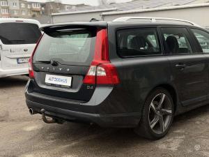 Grey Volvo V70 2013 in Mazeikiai, with an engine capacity of 1.98 L and mileage of 286 thousand km for 7200 €, photo 8 on AUTOMOTO.COM.LV