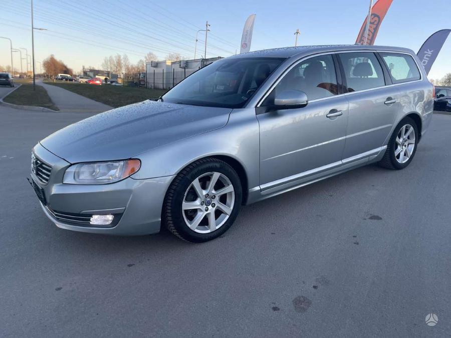Grey Volvo V70 2013 in Kaunas, with an engine capacity of 1.56 L and mileage of 210 thousand km for 6250 €, photo 2 on AUTOMOTO.COM.LV