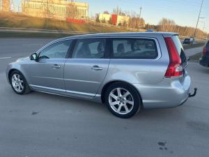 Grey Volvo V70 2013 in Kaunas, with an engine capacity of 1.56 L and mileage of 210 thousand km for 6250 €, photo 9 on AUTOMOTO.COM.LV