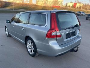 Grey Volvo V70 2013 in Kaunas, with an engine capacity of 1.56 L and mileage of 210 thousand km for 6250 €, photo 11 on AUTOMOTO.COM.LV