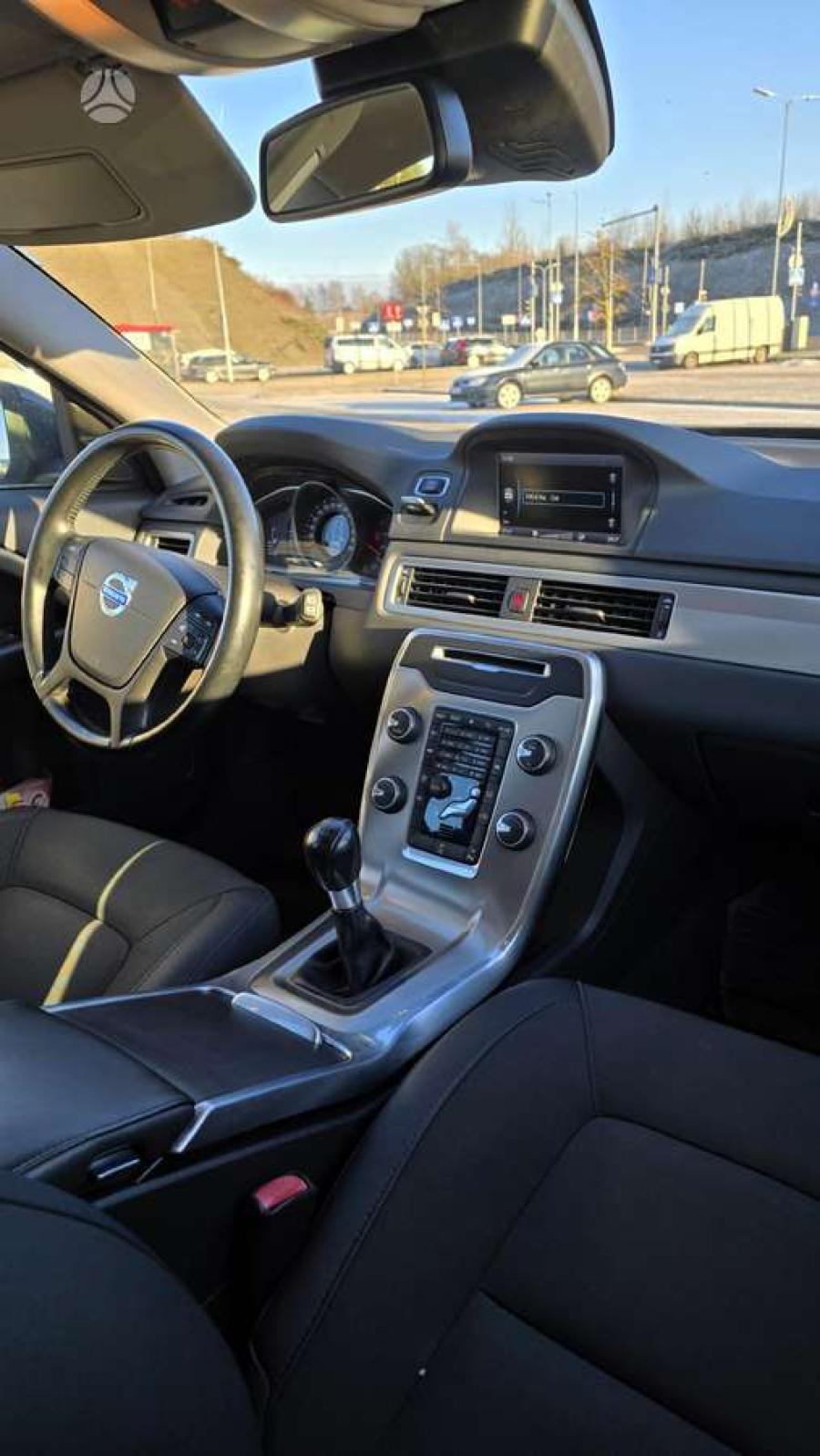 Pelēks Volvo V70 2013 Viļņa, ar dzinēja tilpumu 1.98 L un nobraukumu 279 tūkst. km par 6450 €, foto 17 vietnē AUTOMOTO.COM.LV