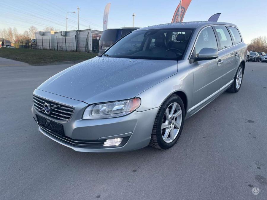 Grey Volvo V70 2013 in Kaunas, with an engine capacity of 1.56 L and mileage of 210 thousand km for 6250 €, photo 5 on AUTOMOTO.COM.LV