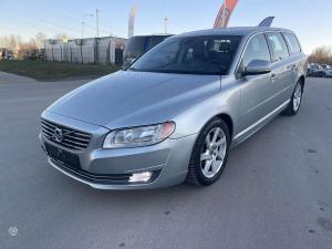 Pelēks Volvo V70 2013 Kauņa, ar dzinēja tilpumu 1.56 L un nobraukumu 210 tūkst. km par 6250 €, foto  vietnē AUTOMOTO.COM.LV