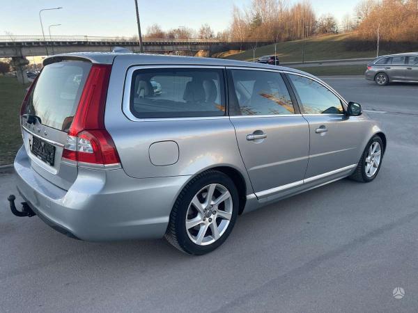 Grey Volvo V70 2013 in Kaunas, with an engine capacity of 1.56 L and mileage of 210 thousand km for 6250 €, photo 10 on AUTOMOTO.COM.LV