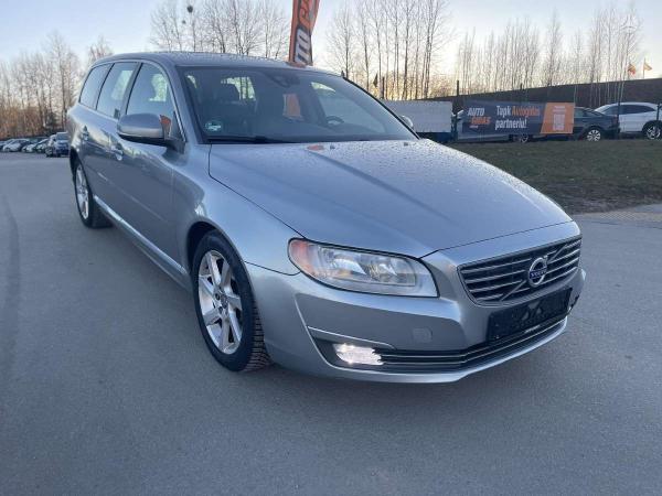 Pelēks Volvo V70 2013 Kauņa, ar dzinēja tilpumu 1.56 L un nobraukumu 210 tūkst. km par 6250 €, foto 5 vietnē AUTOMOTO.COM.LV