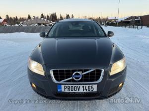 Grey Volvo V70 2013 in Tallinn, with an engine capacity of 2.40 L and mileage of 277 thousand km for 8490 €, photo 9 on AUTOMOTO.COM.LV
