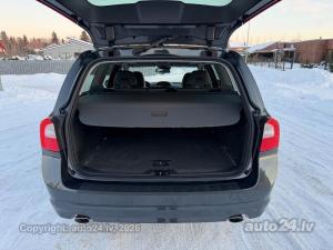 Grey Volvo V70 2013 in Tallinn, with an engine capacity of 2.40 L and mileage of 277 thousand km for 8490 €, photo 17 on AUTOMOTO.COM.LV