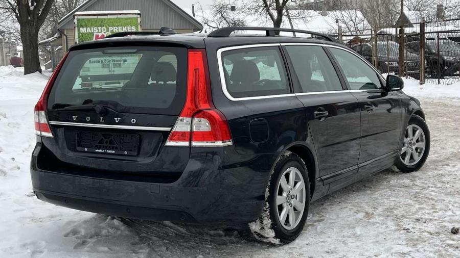Pelēks Volvo V70 2013 Ukmergė, ar dzinēja tilpumu 1.56 L un nobraukumu 268 tūkst. km par 6200 €, foto 3 vietnē AUTOMOTO.COM.LV