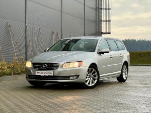 Grey Volvo V70 2013 in Vilnius, with an engine capacity of 1.60 L and mileage of 300 thousand km for 6250 €, photo 5 on AUTOMOTO.COM.LV