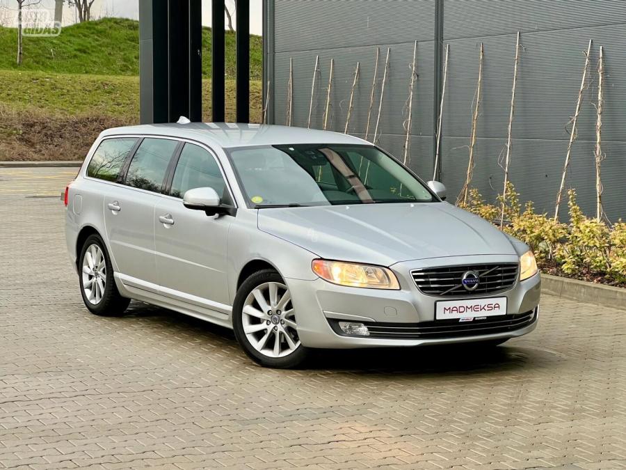Grey Volvo V70 2013 in Vilnius, with an engine capacity of 1.60 L and mileage of 300 thousand km for 6250 €, photo 8 on AUTOMOTO.COM.LV