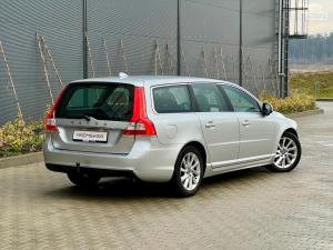 Grey Volvo V70 2013 in Vilnius, with an engine capacity of 1.60 L and mileage of 300 thousand km for 6250 €, photo 10 on AUTOMOTO.COM.LV