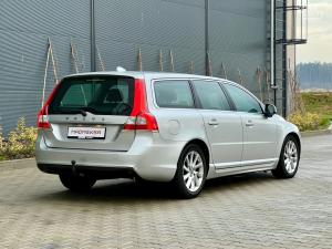 Grey Volvo V70 2013 in Vilnius, with an engine capacity of 1.60 L and mileage of 300 thousand km for 6250 €, photo 14 on AUTOMOTO.COM.LV