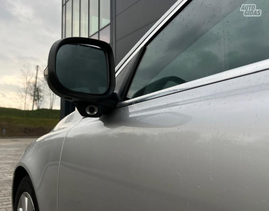 Grey Volvo V70 2013 in Vilnius, with an engine capacity of 1.60 L and mileage of 300 thousand km for 6250 €, photo 17 on AUTOMOTO.COM.LV