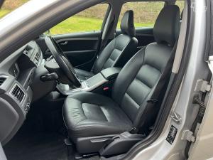 Grey Volvo V70 2013 in Vilnius, with an engine capacity of 1.60 L and mileage of 300 thousand km for 6250 €, photo 20 on AUTOMOTO.COM.LV