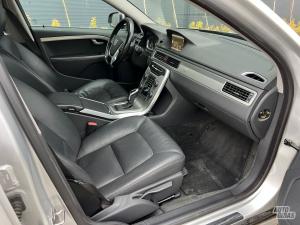Grey Volvo V70 2013 in Vilnius, with an engine capacity of 1.60 L and mileage of 300 thousand km for 6250 €, photo 21 on AUTOMOTO.COM.LV