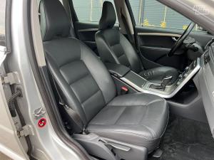 Grey Volvo V70 2013 in Vilnius, with an engine capacity of 1.60 L and mileage of 300 thousand km for 6250 €, photo 22 on AUTOMOTO.COM.LV