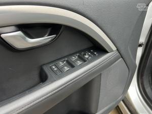Grey Volvo V70 2013 in Vilnius, with an engine capacity of 1.60 L and mileage of 300 thousand km for 6250 €, photo 27 on AUTOMOTO.COM.LV