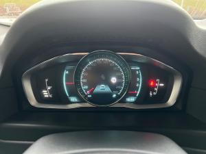 Grey Volvo V70 2013 in Vilnius, with an engine capacity of 1.60 L and mileage of 300 thousand km for 6250 €, photo 33 on AUTOMOTO.COM.LV