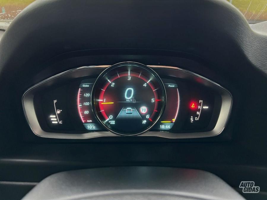 Grey Volvo V70 2013 in Vilnius, with an engine capacity of 1.60 L and mileage of 300 thousand km for 6250 €, photo 35 on AUTOMOTO.COM.LV