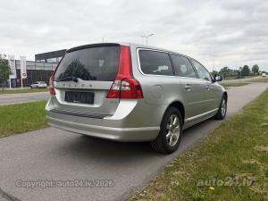 Pelēks Volvo V70 2013 Viljandi, ar dzinēja tilpumu 2.00 L un nobraukumu 256 tūkst. km par 7390 €, foto 5 vietnē AUTOMOTO.COM.LV