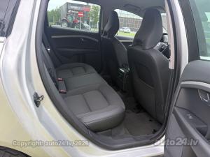 Pelēks Volvo V70 2013 Viljandi, ar dzinēja tilpumu 2.00 L un nobraukumu 256 tūkst. km par 7390 €, foto 9 vietnē AUTOMOTO.COM.LV