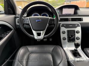 Grey Volvo V70 2013 in Tallinn, with an engine capacity of 2.00 L and mileage of 289 thousand km for 7590 €, photo 5 on AUTOMOTO.COM.LV