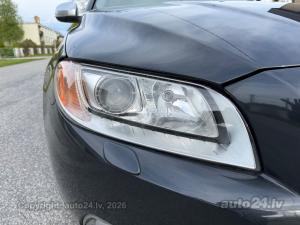 Grey Volvo V70 2013 in Tallinn, with an engine capacity of 2.00 L and mileage of 289 thousand km for 7590 €, photo 18 on AUTOMOTO.COM.LV