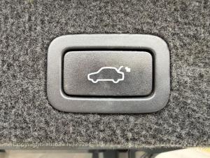 Grey Volvo V70 2013 in Tallinn, with an engine capacity of 2.00 L and mileage of 289 thousand km for 7590 €, photo 21 on AUTOMOTO.COM.LV