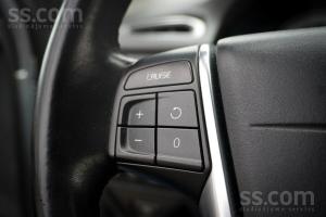 Grey Volvo V70 2013 in Riga, with an engine capacity of 2.00 L and mileage of 320 thousand km for 4800 €, photo 11 on AUTOMOTO.COM.LV