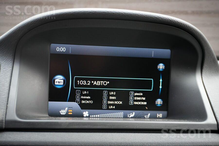 Grey Volvo V70 2013 in Riga, with an engine capacity of 2.00 L and mileage of 320 thousand km for 4800 €, photo 13 on AUTOMOTO.COM.LV