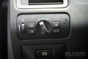 Grey Volvo V70 2013 in Riga, with an engine capacity of 2.00 L and mileage of 320 thousand km for 4800 €, photo 16 on AUTOMOTO.COM.LV