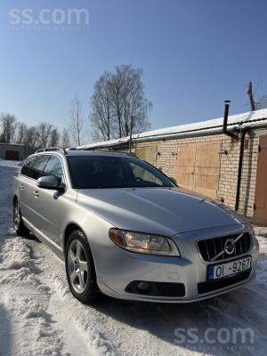 Pelēks Volvo V70 2013 Daugavpils, ar dzinēja tilpumu 2.00 L un nobraukumu 217 tūkst. km par 7450 €, foto 4 vietnē AUTOMOTO.COM.LV