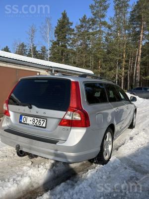 Pelēks Volvo V70 2013 Daugavpils, ar dzinēja tilpumu 2.00 L un nobraukumu 217 tūkst. km par 7450 €, foto 5 vietnē AUTOMOTO.COM.LV