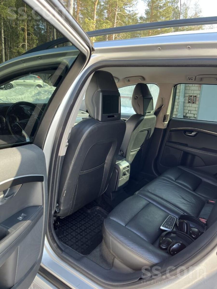 Pelēks Volvo V70 2013 Daugavpils, ar dzinēja tilpumu 2.00 L un nobraukumu 217 tūkst. km par 7450 €, foto 8 vietnē AUTOMOTO.COM.LV