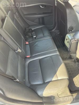 Pelēks Volvo V70 2013 Daugavpils, ar dzinēja tilpumu 2.00 L un nobraukumu 217 tūkst. km par 7450 €, foto 12 vietnē AUTOMOTO.COM.LV