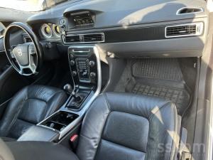 Pelēks Volvo V70 2013 Daugavpils, ar dzinēja tilpumu 2.00 L un nobraukumu 217 tūkst. km par 7450 €, foto 13 vietnē AUTOMOTO.COM.LV