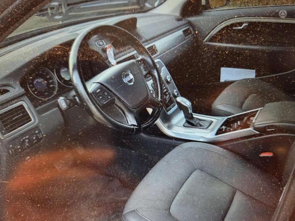Pelēks Volvo V70 2013 Kauņa, ar dzinēja tilpumu 1.60 L un nobraukumu 265 tūkst. km par 5200 €, foto 5 vietnē AUTOMOTO.COM.LV
